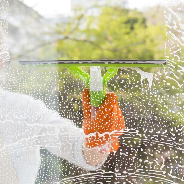 Proven Non-Toxic Guide to Cleaning Windows Efficiently | MaidForYou
